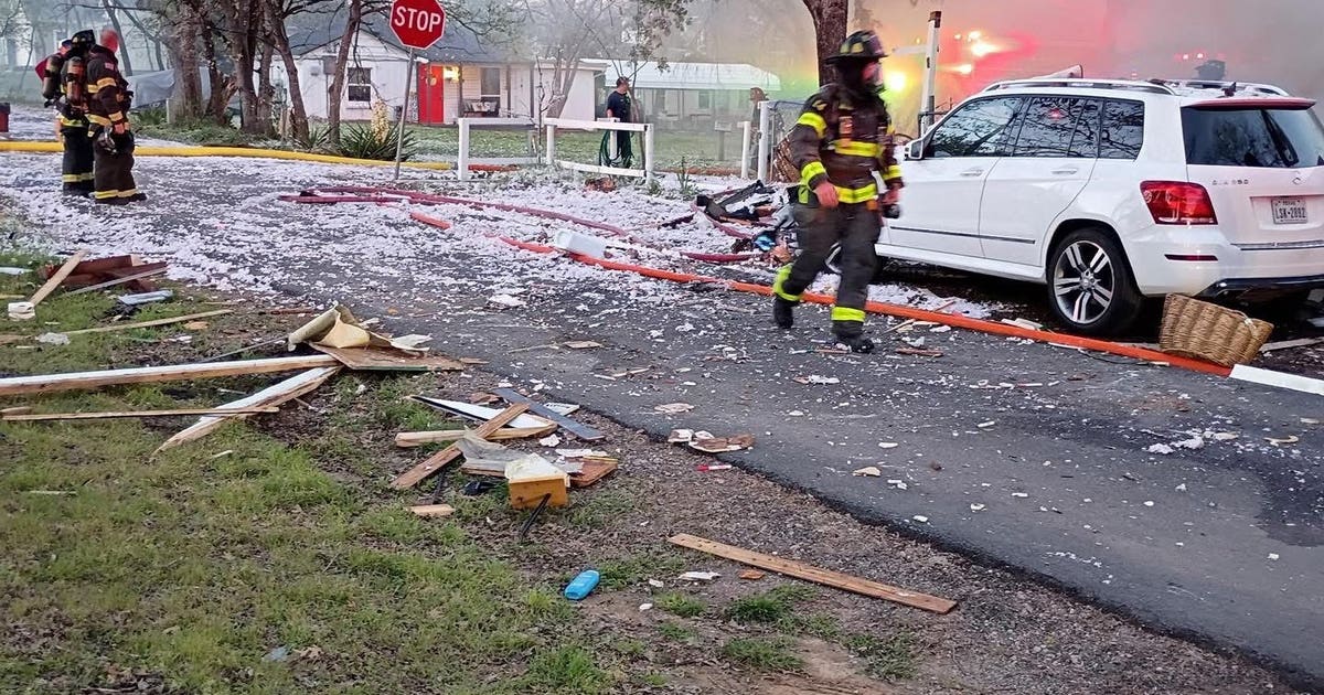 Lake Dallas residents criticize city's response to house explosion ...