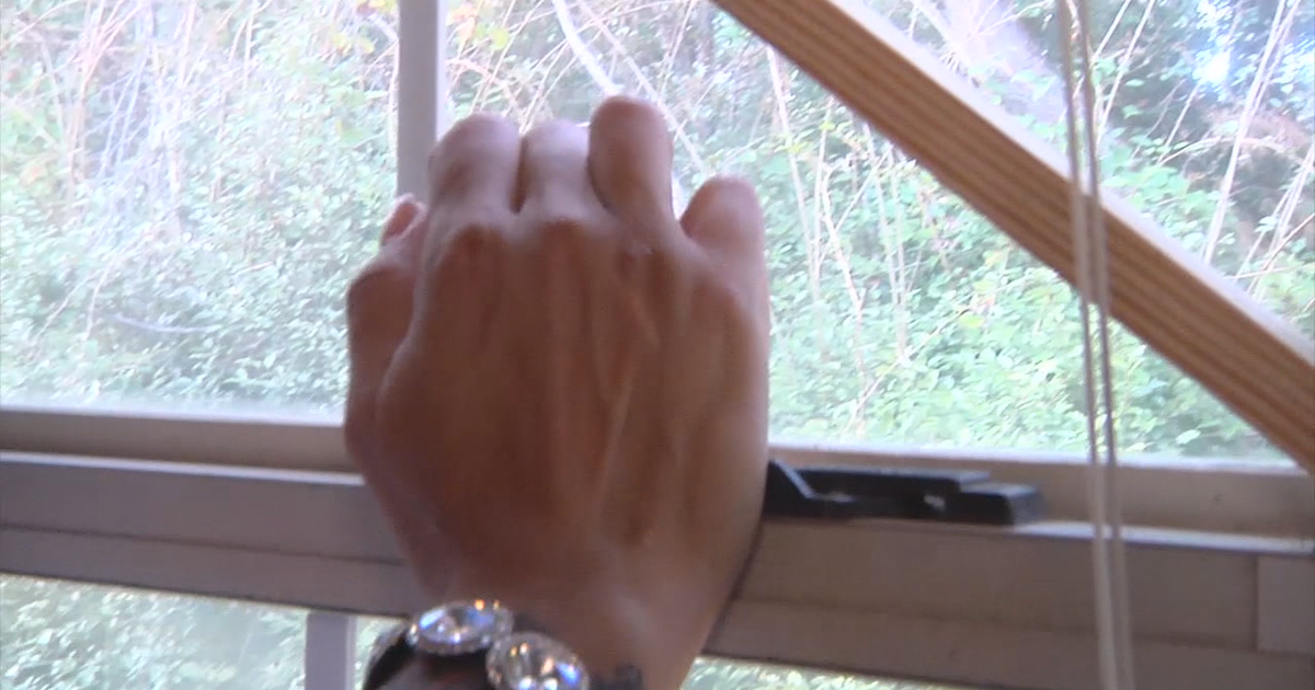 Creeper crawls through woman's window, sits while she sleeps | FOX 5 ...