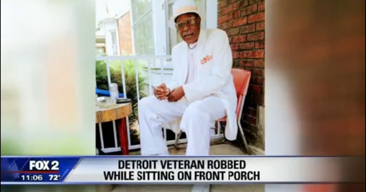 Detroit veteran robbed while sitting on front porch | FOX 5 Atlanta