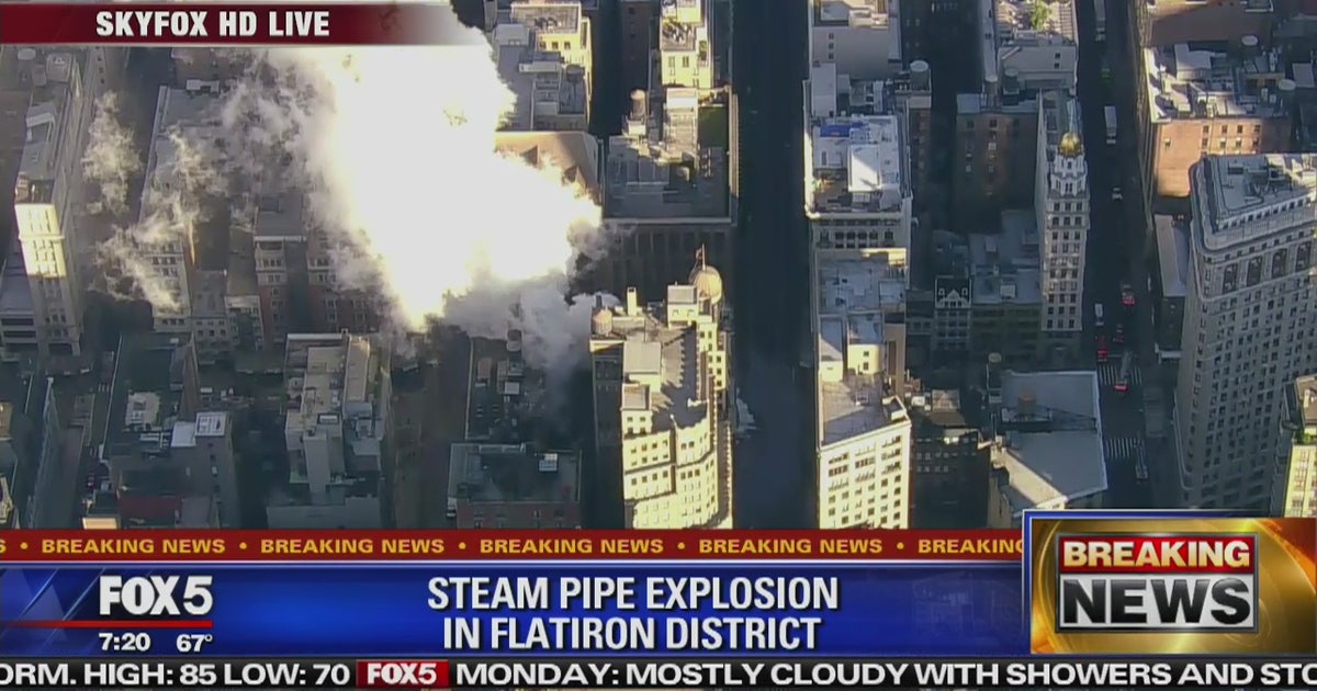 PHOTOS: Steam pipe explosion in Manhattan | FOX 5 Atlanta