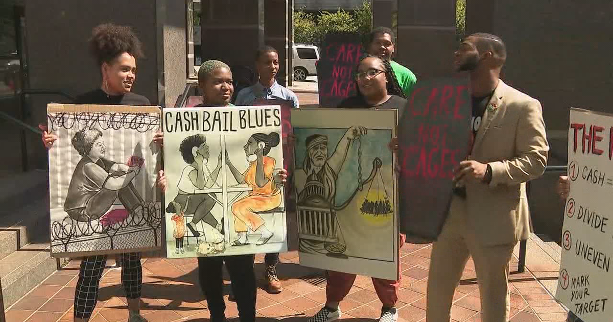 Protesters rally against Fulton County Jail overcrowding | FOX 5 Atlanta