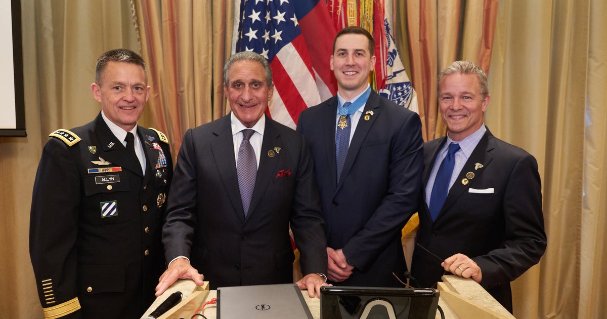 Arthur Blank hosts CEO Symposium with senior members of U.S. Army | FOX ...