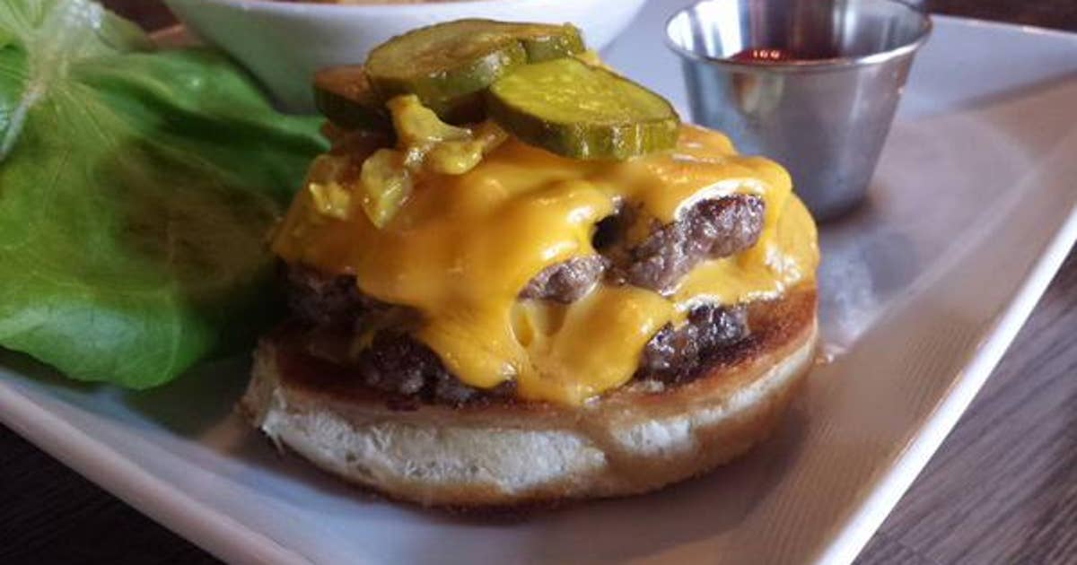 Burgers With Buck: H. Harper Station | FOX 5 Atlanta