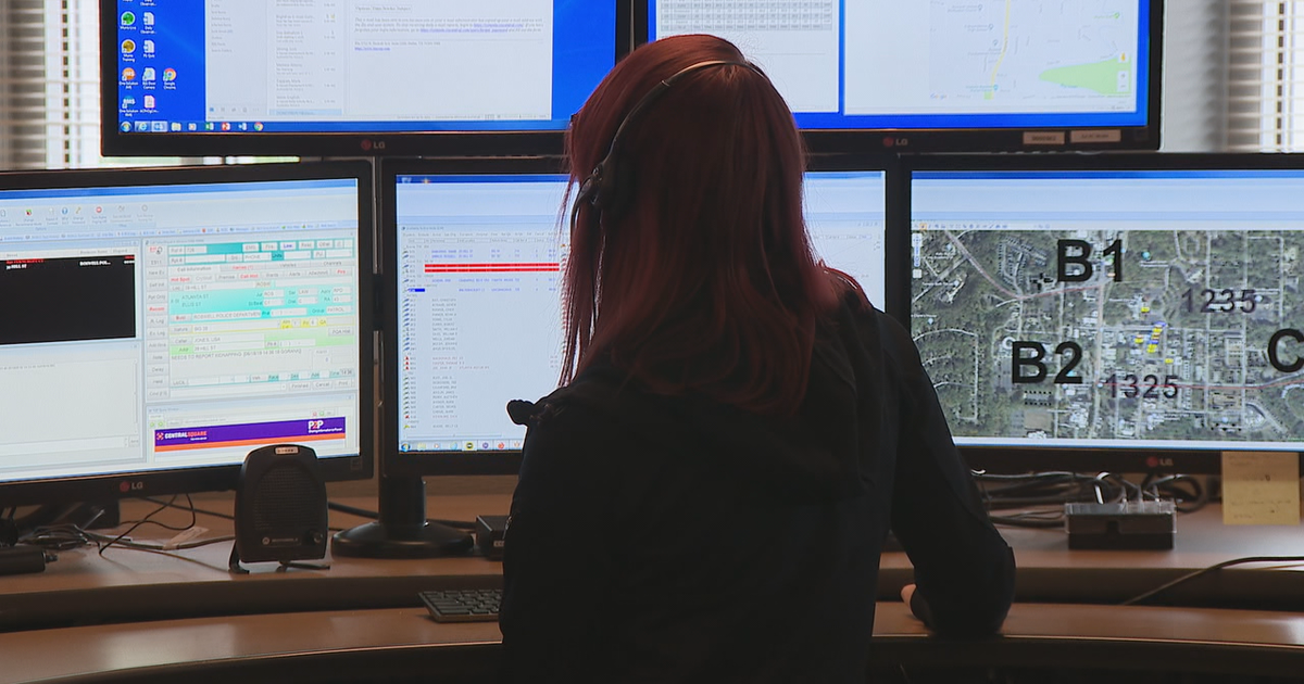 911 dispatcher helps deliver baby over phone | FOX 5 Atlanta