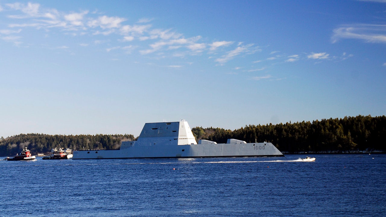 Sleek new destroyer -- Navy's largest -- heads to sea | FOX 5 Atlanta