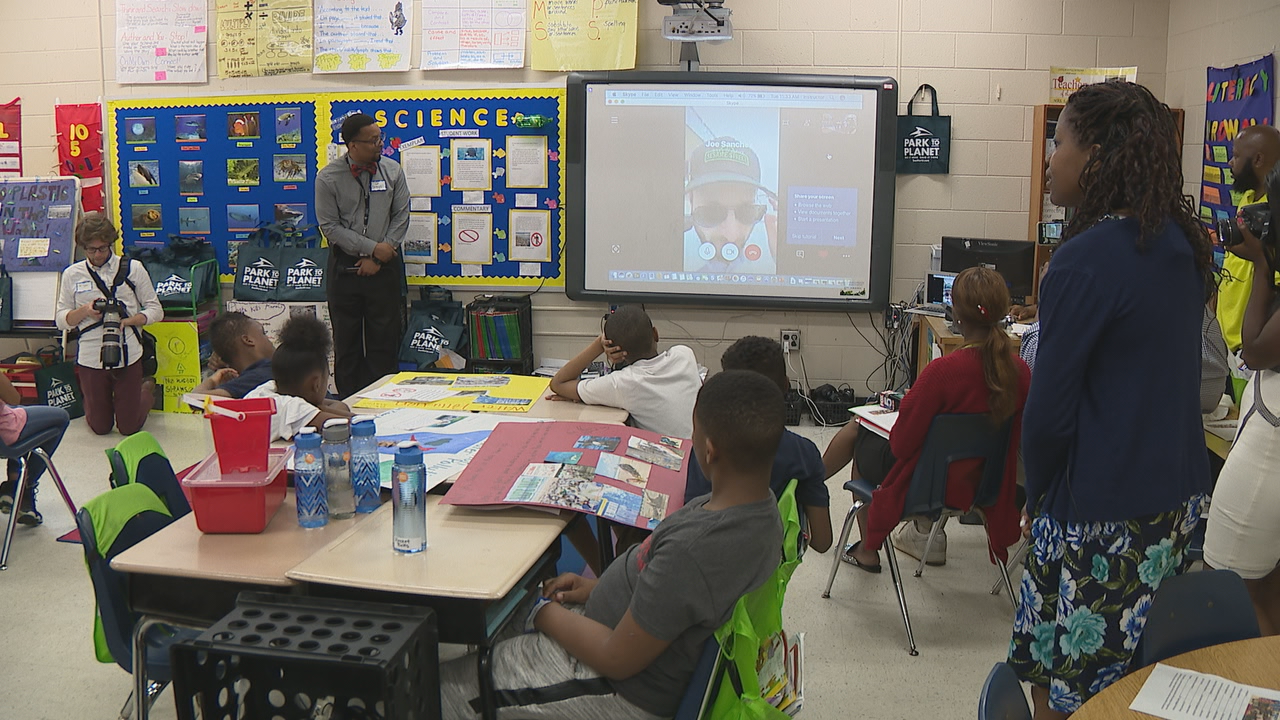 SeaWorld surprises DeKalb County class with free tickets | FOX 5 Atlanta