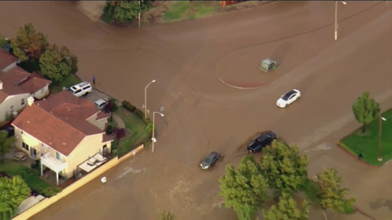 Storm causes flash floods, mudslides; LA county wants you to report ...