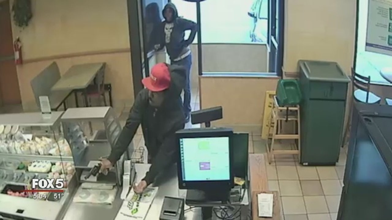 Police trying to indentify suspects in Subway robbery | FOX 5 Atlanta