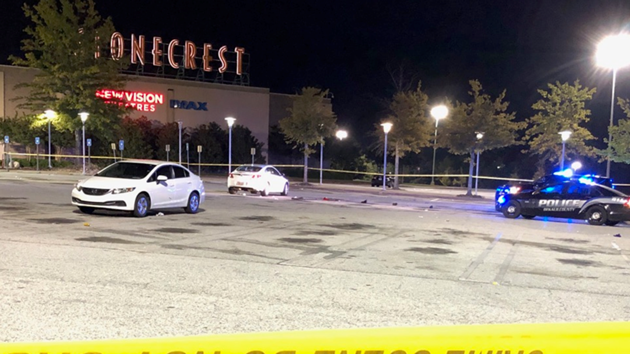 Police Man Killed In Shooting Outside The Mall At Stonecrest Fox 5