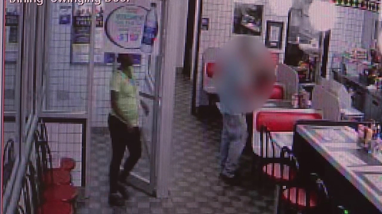 Deputies Pregnant Lookout Gunman Arrested For Waffle House Robbery
