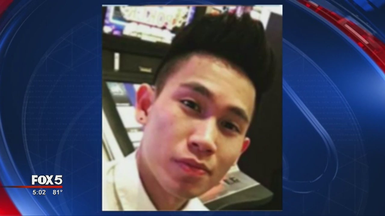 Police search for man who stabbed victim 17 times