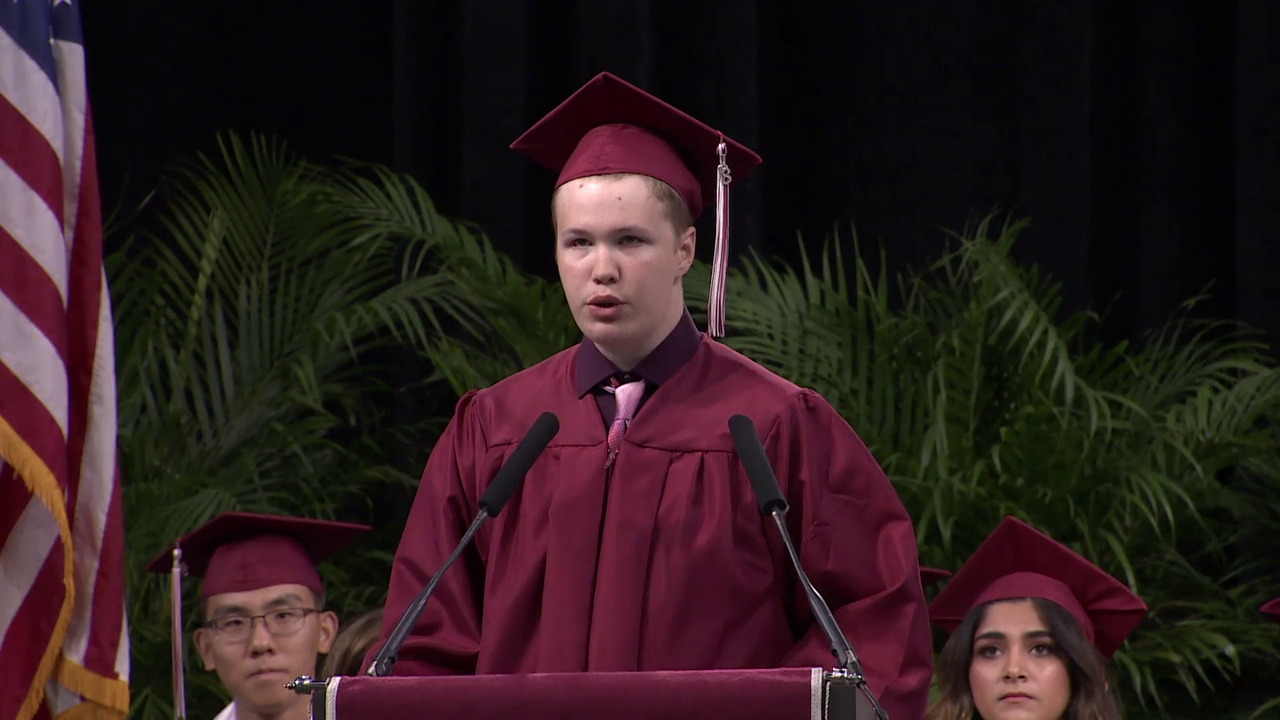Teen with autism delivers moving graduation speech