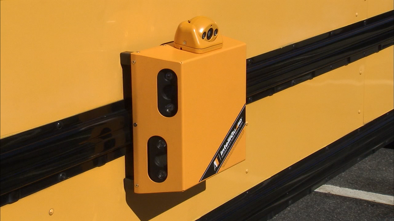 Fulton County Schools adds bus stop arm cameras | FOX 5 Atlanta