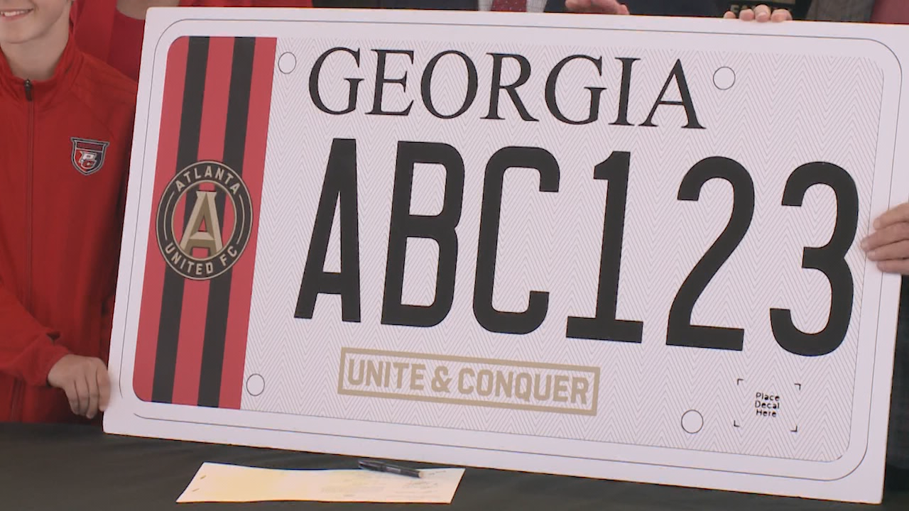 Gov. Brian Kemps signs Atlanta United license plate bill