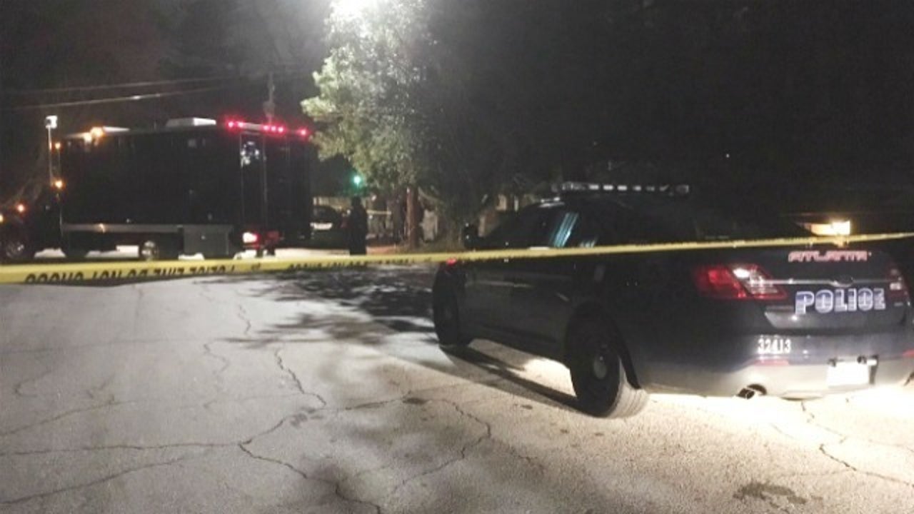 Atlanta Police: Murder victim found in woods | FOX 5 Atlanta