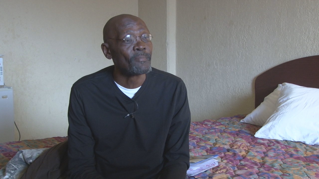 Atlanta man going extra mile to help homeless man | FOX 5 Atlanta