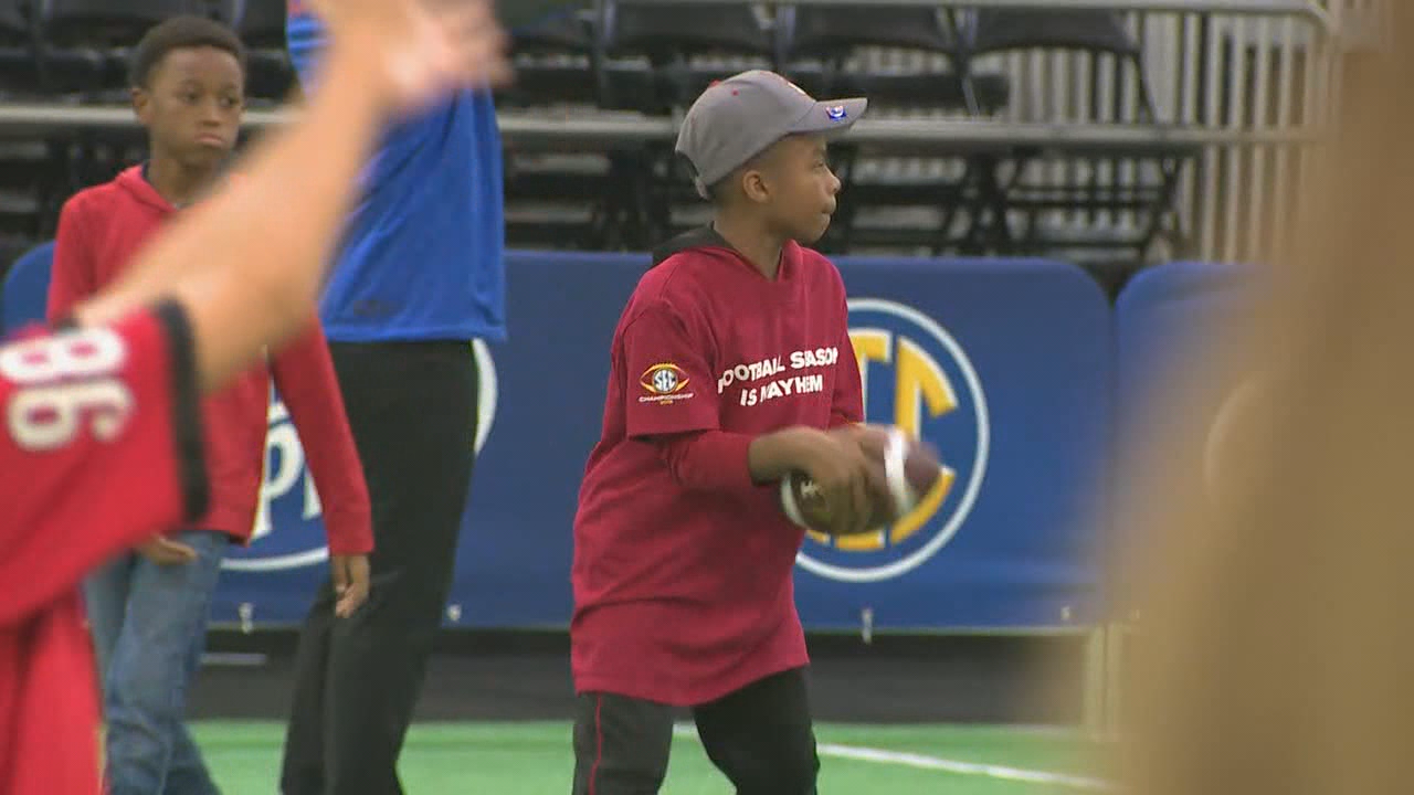 Families enjoy SEC Fanfare ahead of championship game