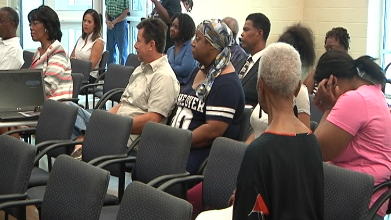 Local community raises gang awareness | FOX 5 Atlanta