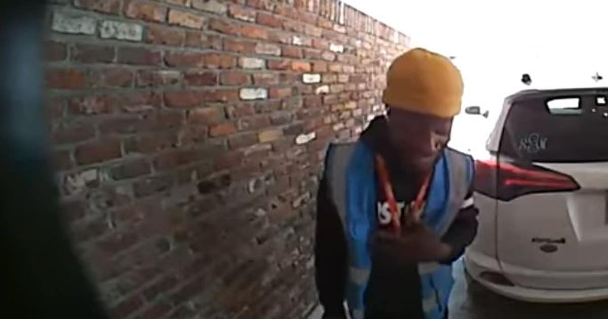 Ga. family surprises delivery driver with basket of goodies | FOX 5 Atlanta