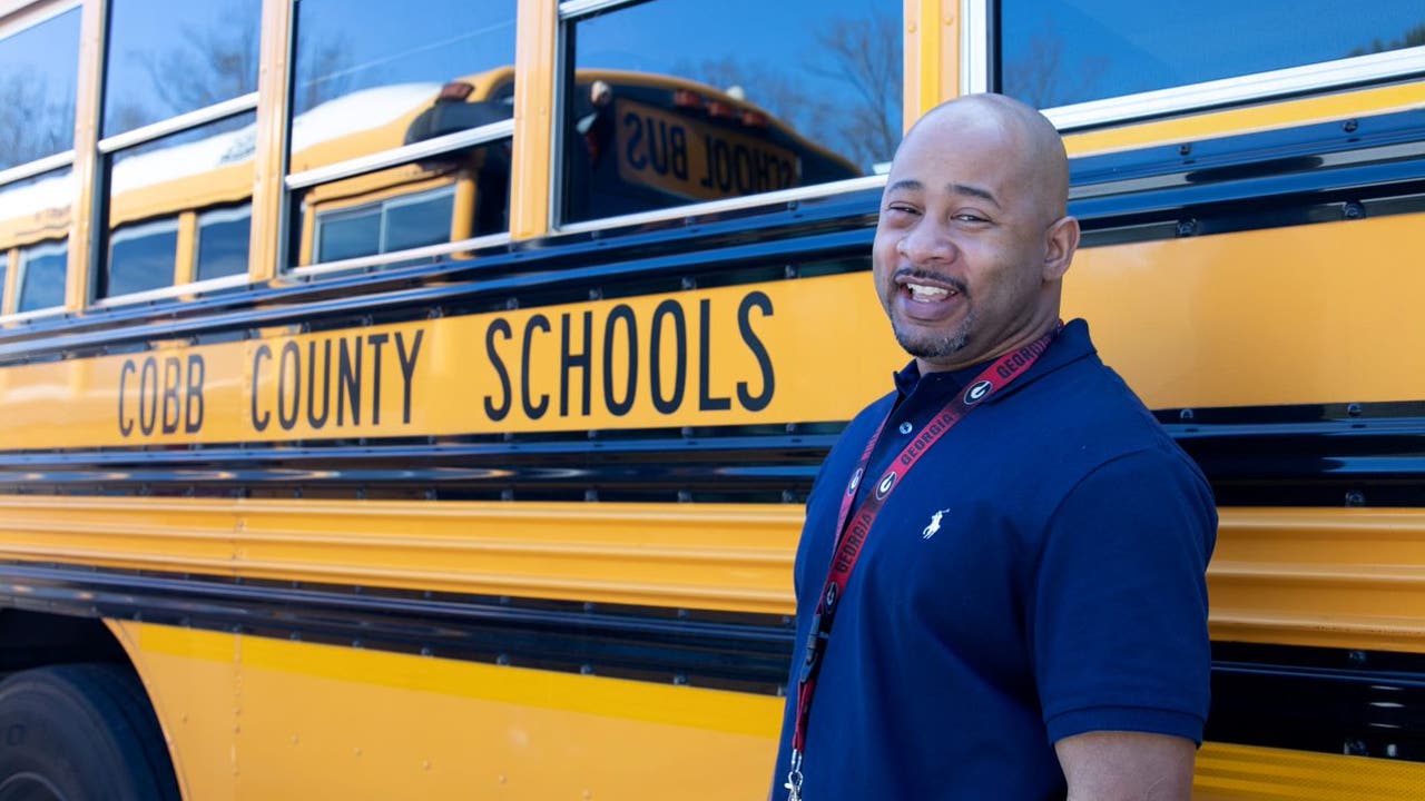 Cobb County school bus driver rescues woman trapped in car | FOX 5 Atlanta Cobb County school bus driver rescues woman trapped in car | FOX 5 Atlanta
