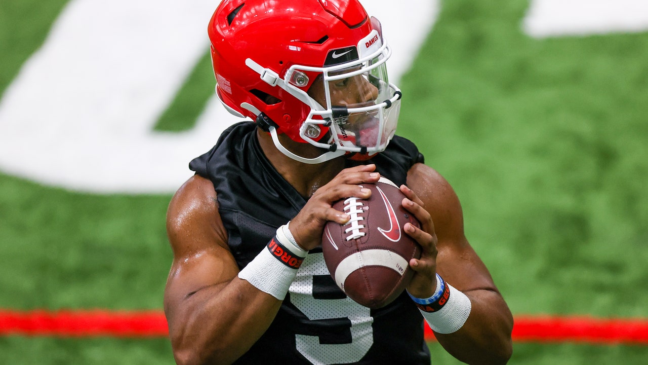 UGA QB Jamie Newman opts out | FOX 5 Atlanta