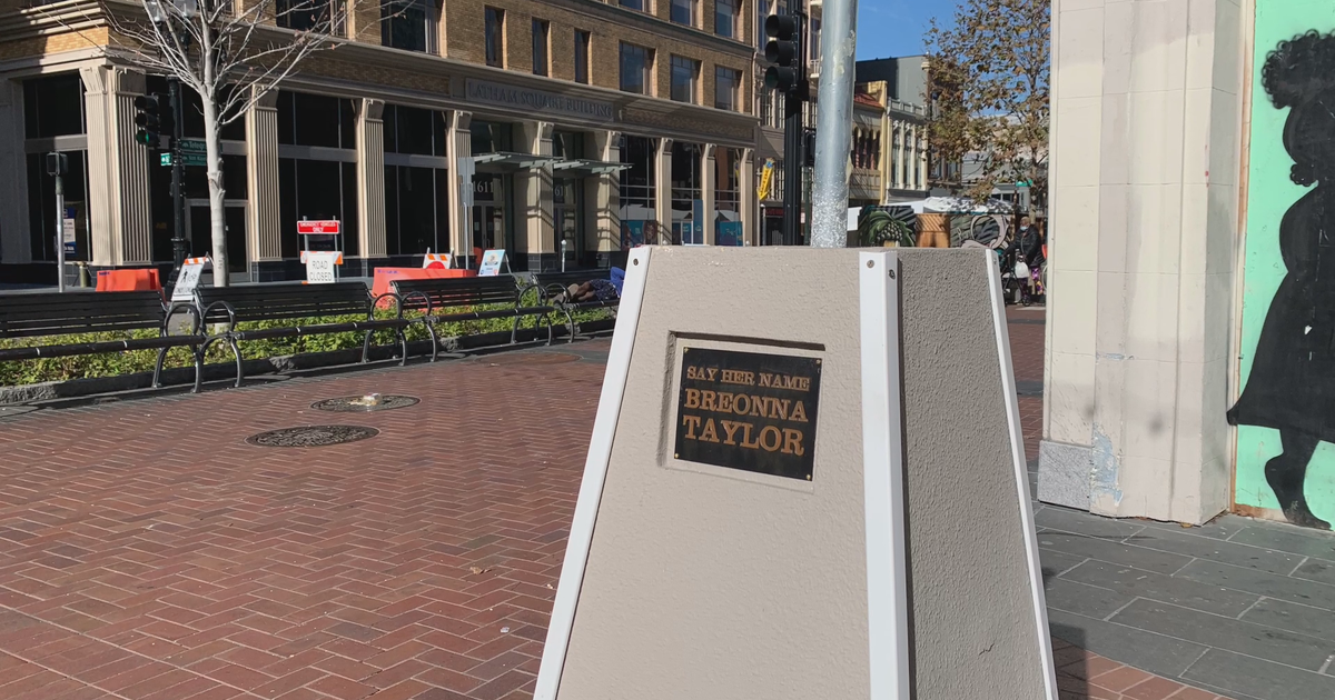 Breonna Taylor sculpture smashed by vandals in Oakland now missing ...