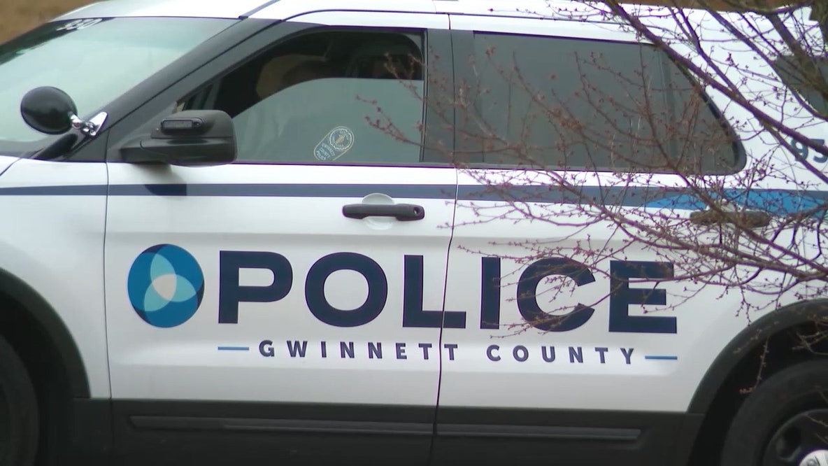 Fulton County officer arrested for smuggling drugs into jail Fulton County officer arrested for smuggling drugs into jail