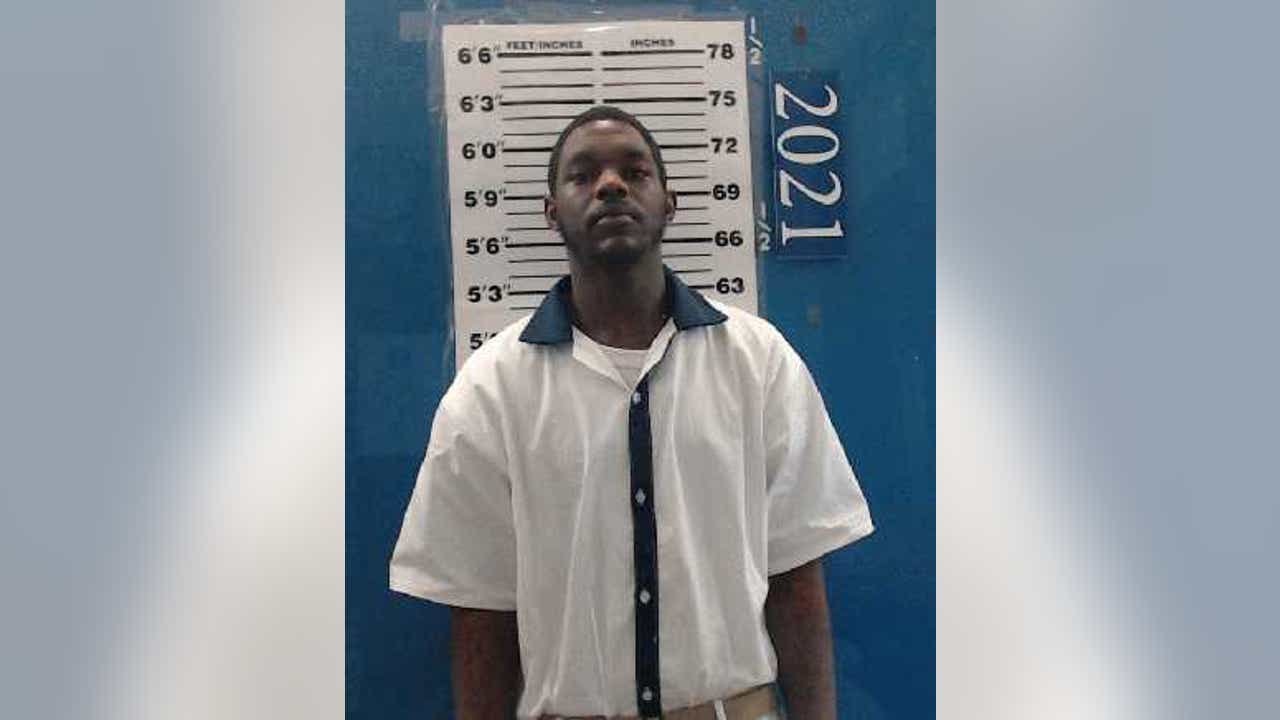 Murder charge for prisoner in stabbing death of other inmate | FOX 5 ...