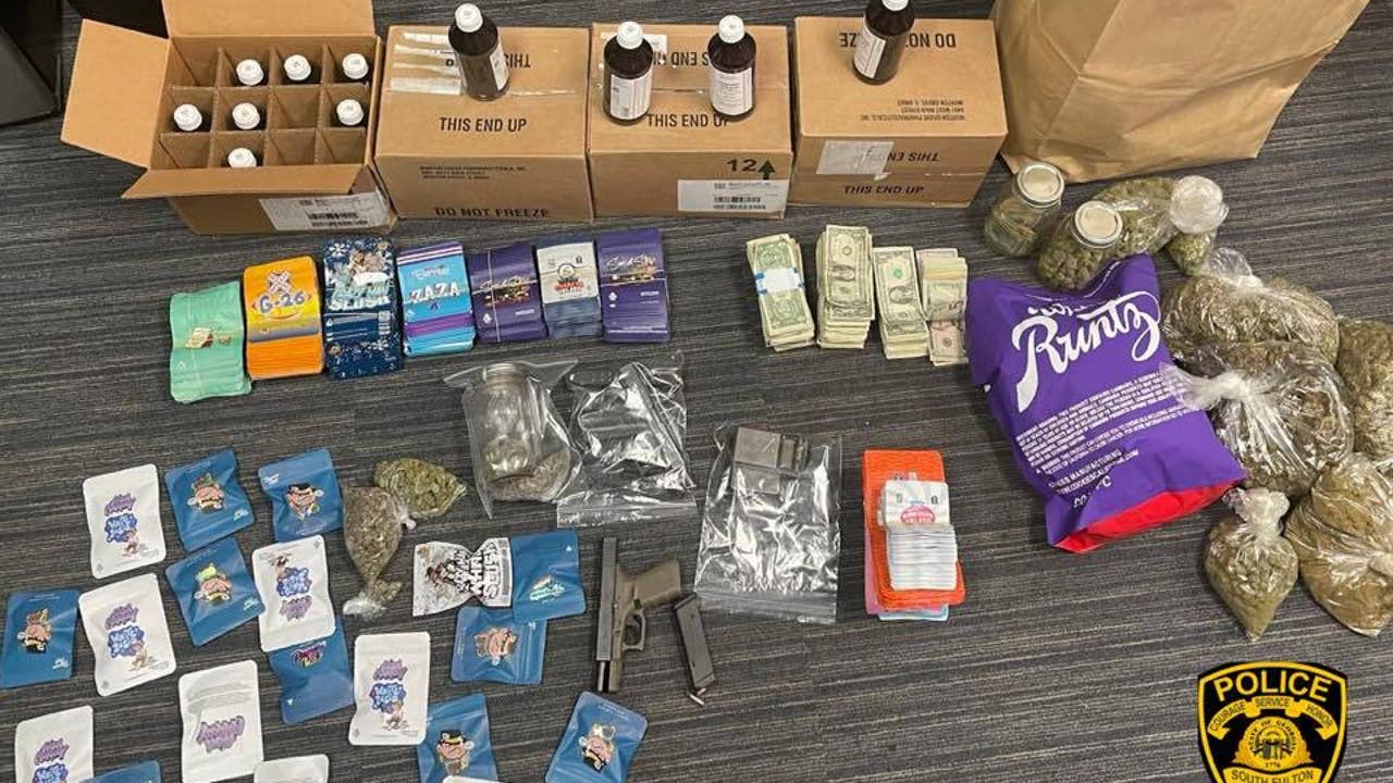 South Fulton Police Arrest Two Seize Guns Cash In Drug Bust Fox 5 Atlanta
