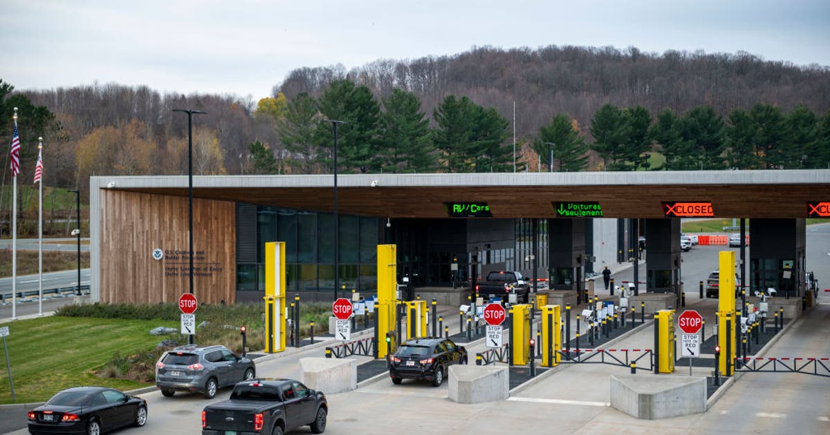 Alleged kidnapper and teen stopped at Canadian border after invalid ...