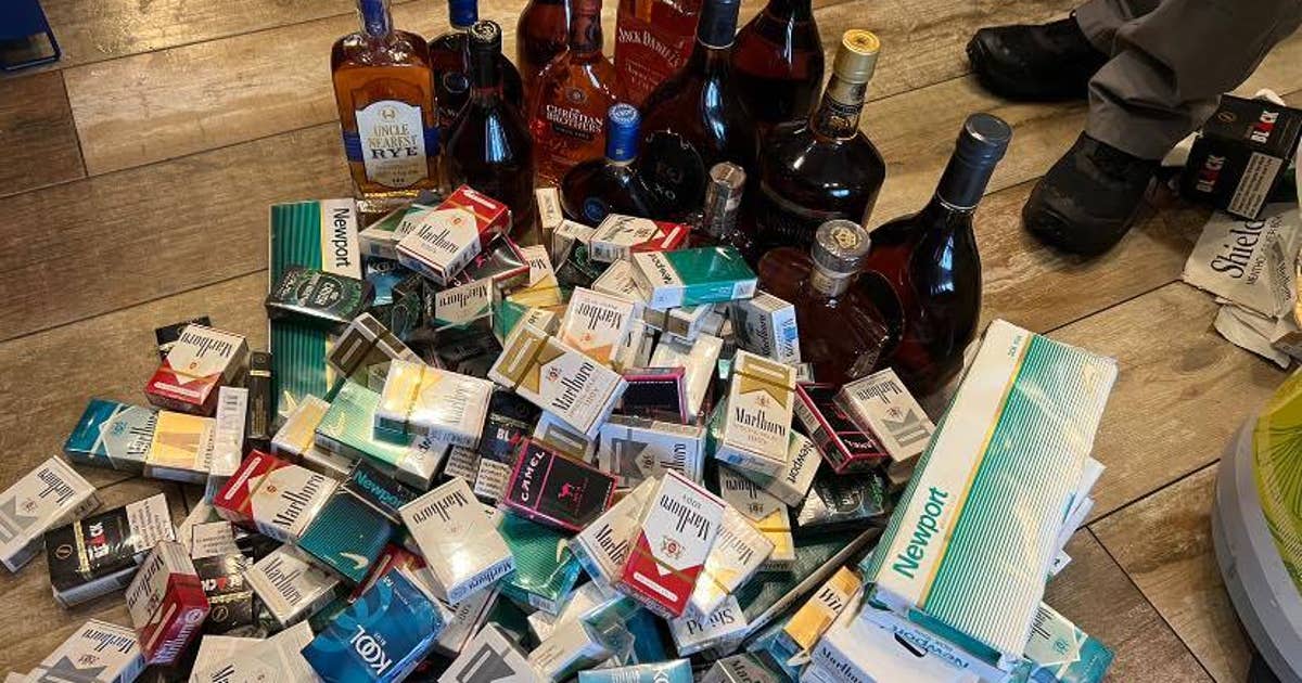 Man arrested for stealing liquor, cigarettes from Powder Springs shop ...