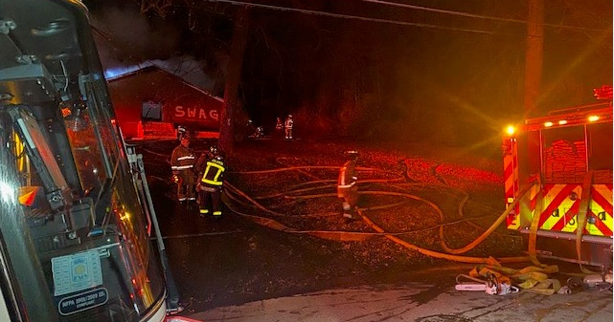 Crews battle massive fire at abandoned SW Atlanta church | FOX 5 Atlanta