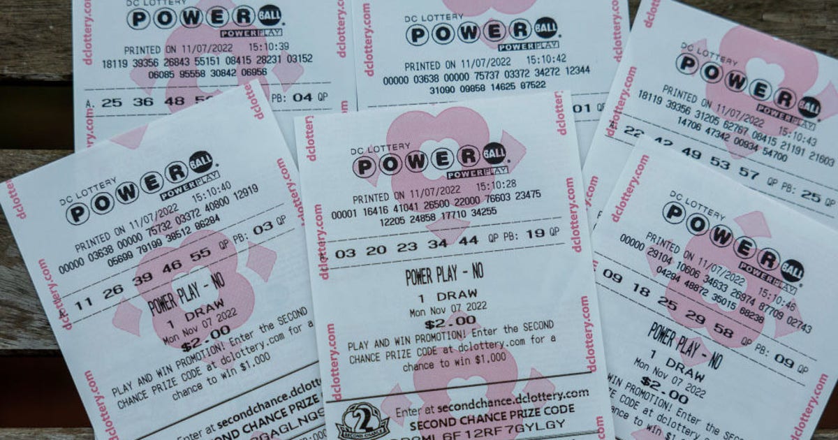 Georgia residents win big in Powerball drawing, but no one wins it all ...