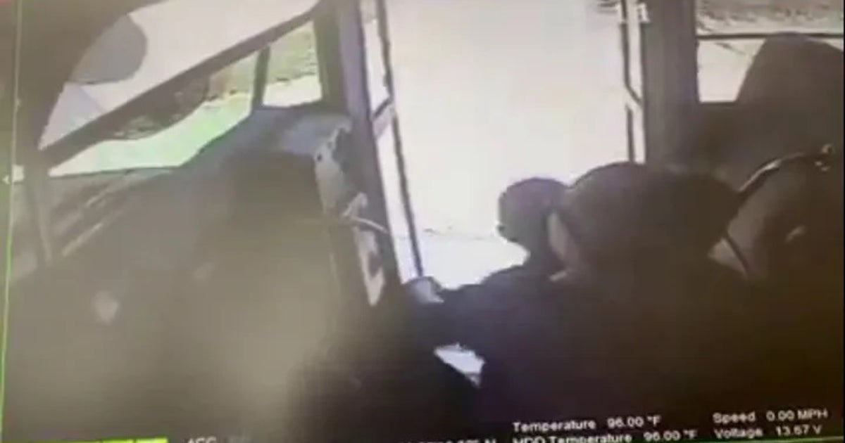 Video: Ohio school bus driver called a 'hero' after saving student from ...