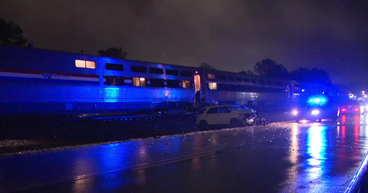 Amtrak train delayed after striking SUV in Douglas County | FOX 5 Atlanta
