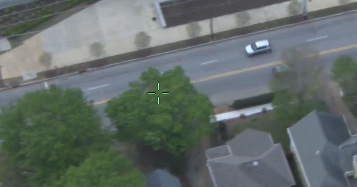 Video shows wild police chase in Atlanta involving 16-year-old driver ...