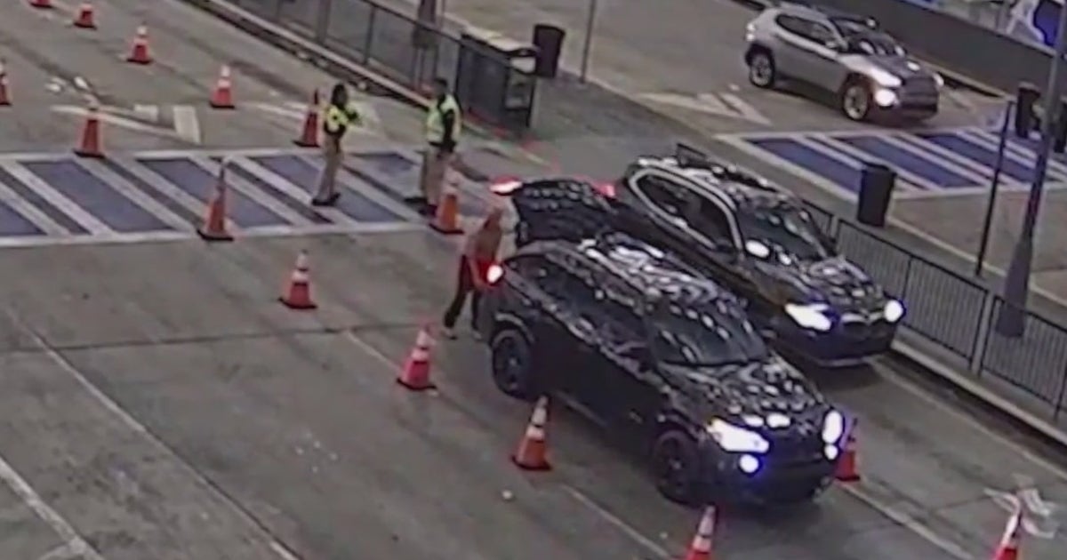Surveillance video shows curb officer at Atlanta airport left bloodied ...