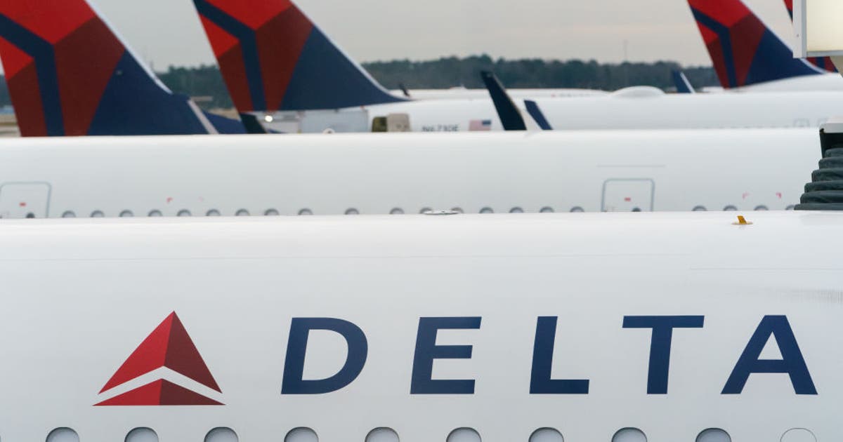 Delta flight from Atlanta forced to return after passenger reportedly ...