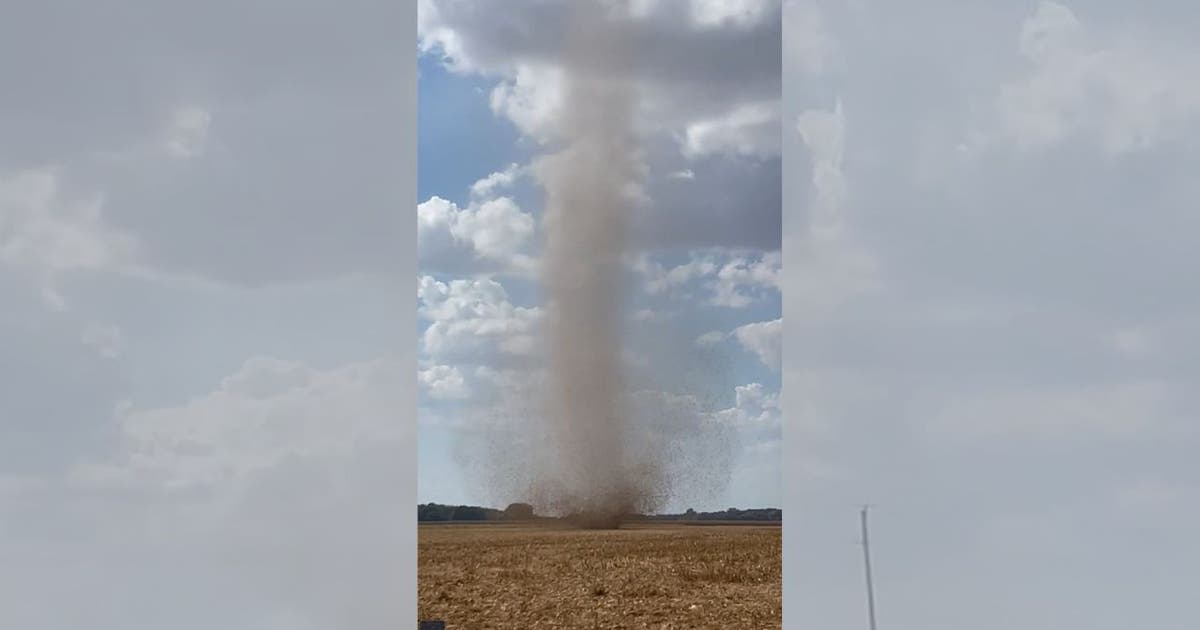 Huge dust devil caught on camera in Central Illinois | FOX 5 Atlanta