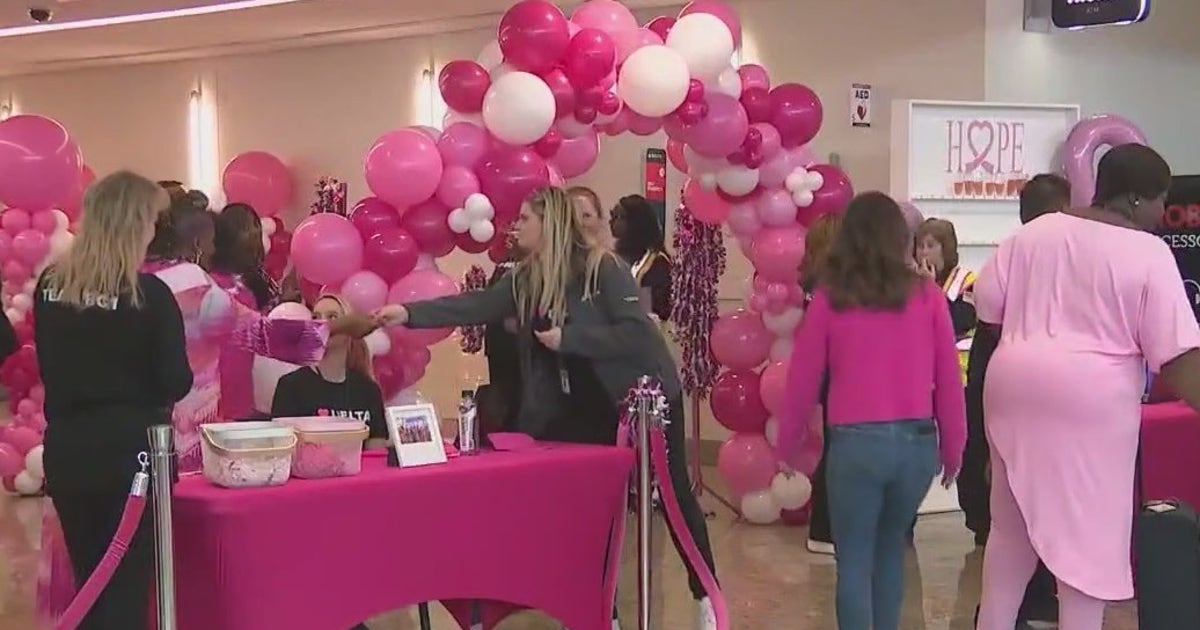 Tom Brady, Delta Air Lines host party to send off Breast Cancer One ...