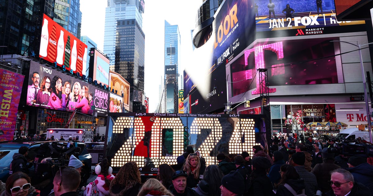 New Year’s Eve parties inside Times Square carry hefty price tag, over ...