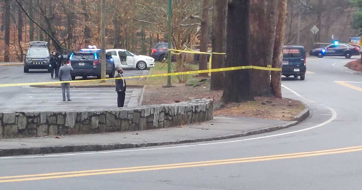 30-year-old woman's body found near park in NW Atlanta | FOX 5 Atlanta