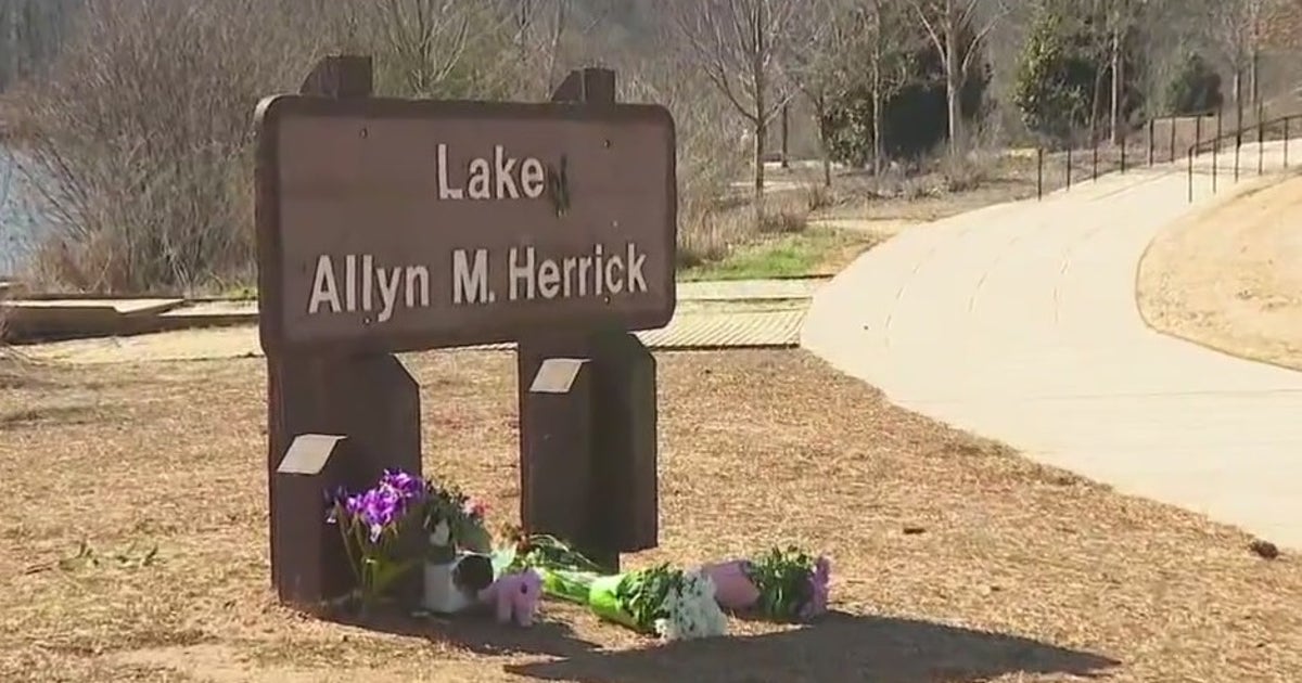 UGA campus murder: Hundreds attend vigil for Laken Riley, Wyatt Banks ...