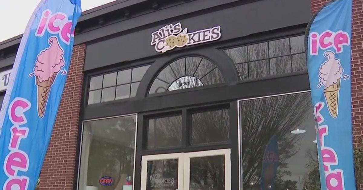 Decatur cookie store sales suffer after showing support for Israel ...