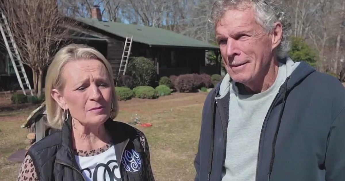 Gaddy family donates Christmas display proceeds to hospital NICU beds ...