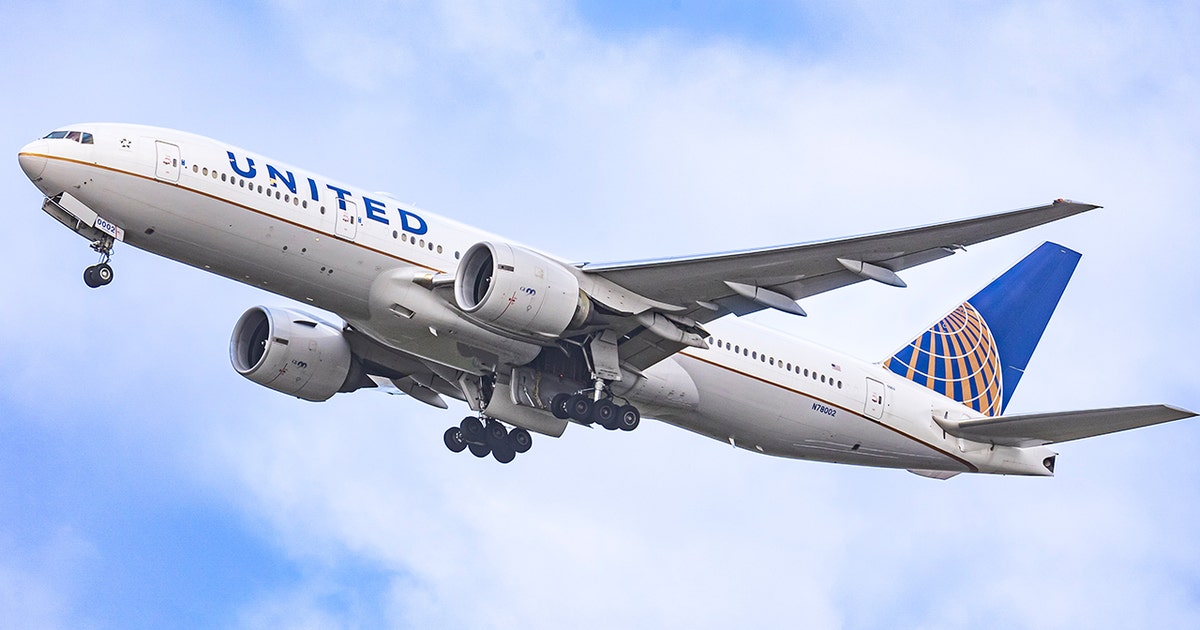 United Airlines says federal regulators will increase oversight ...