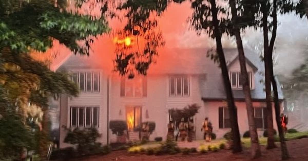 Multiple fire departments respond to massive house fire in Sandy ...