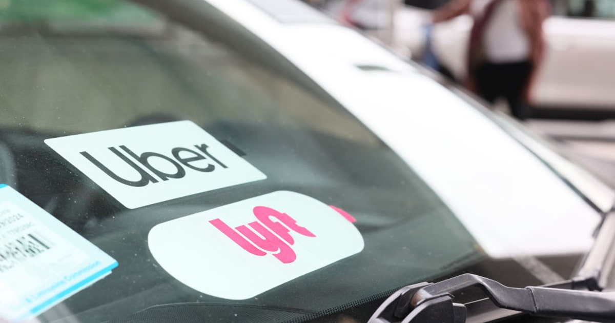 Metro Atlanta Uber, Lyft drivers strike on May Day over pay | FOX 5 Atlanta