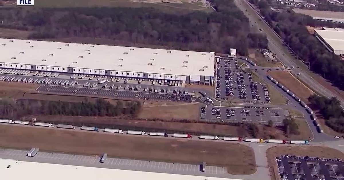 Fire reported at troubled Palmetto USPS facility | FOX 5 Atlanta