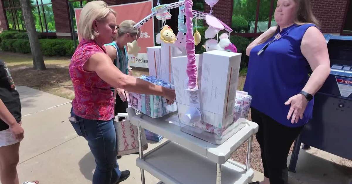 Gaddys' Christmas miracle: Family donates to NICU babies after fire ...